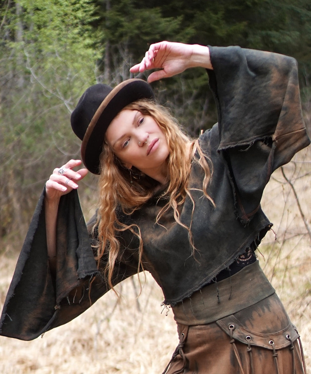 Magic Knit Tunic - Black Soil – Oak’n Ivy Art